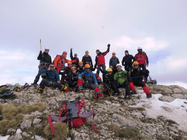 Zum mystischen Wasserfall Styx – InDiOu – DIscover INside and OUtside